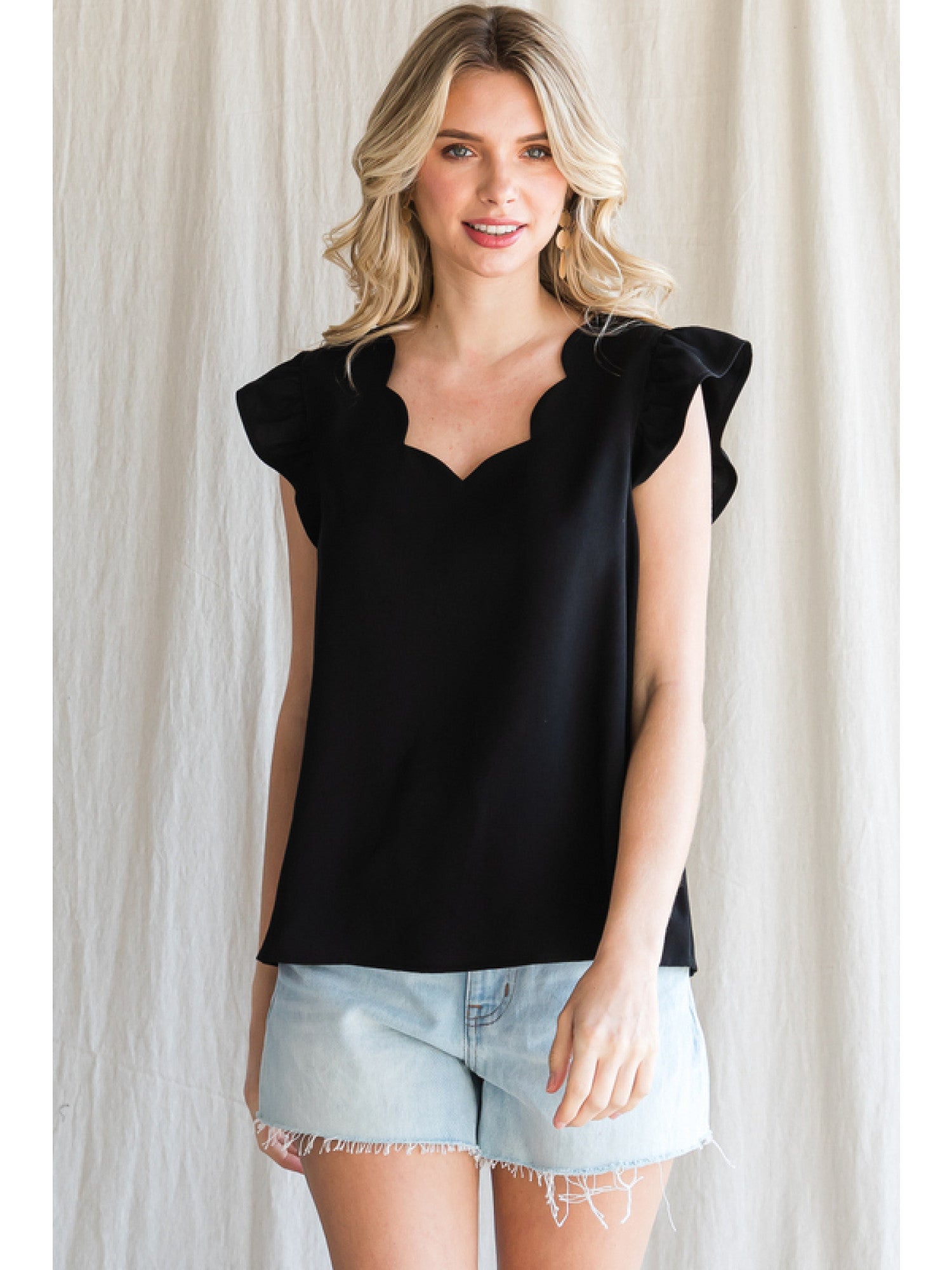 Scallop Neck Ruffle Top – Honeybee's Shead